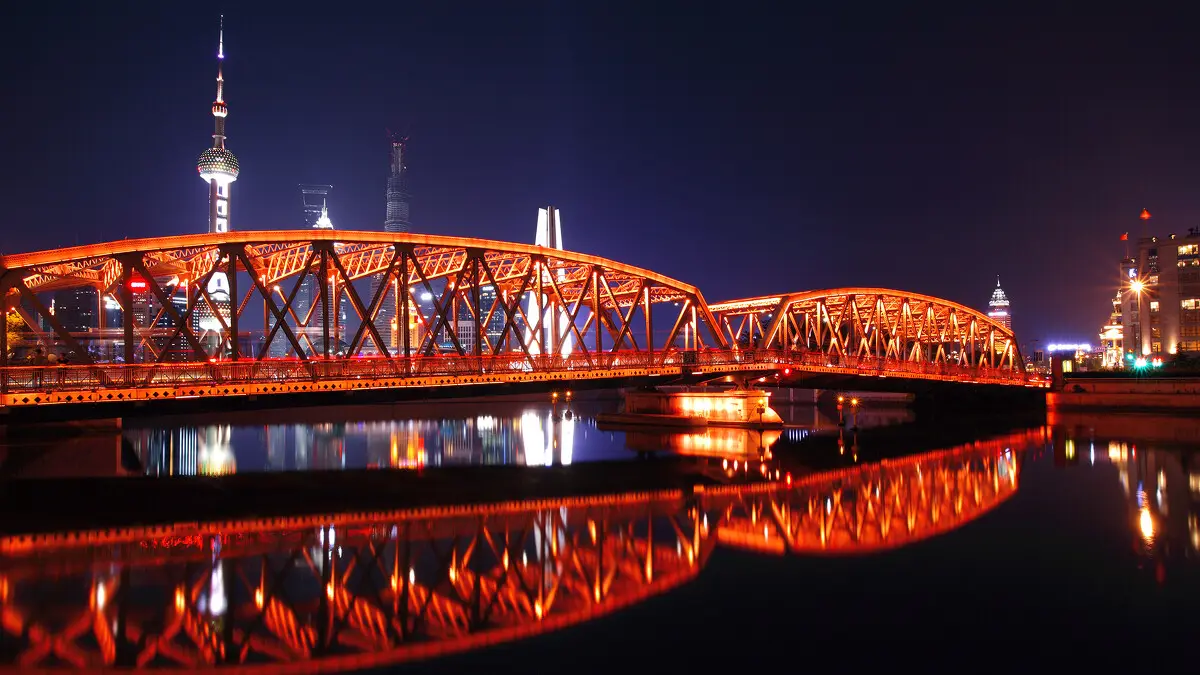 Waibaidu Bridge - Shanghai's Iconic Landmark on the Bund - chinatripedia
